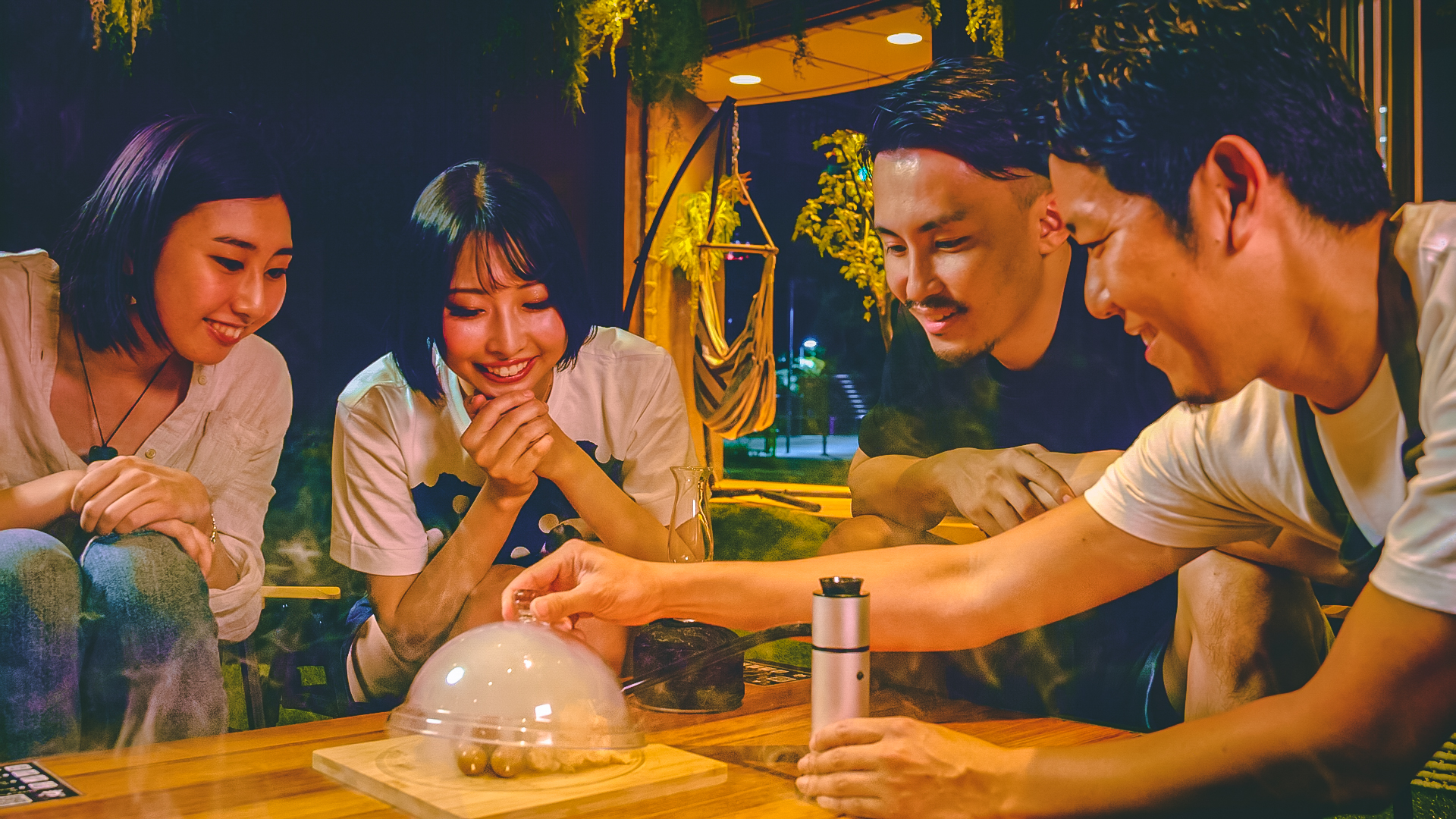 REWILD OUTDOOR TOKYO（リワイルド アウトドア トーキョー）日本橋茅場町店｜アウトドアカフェ